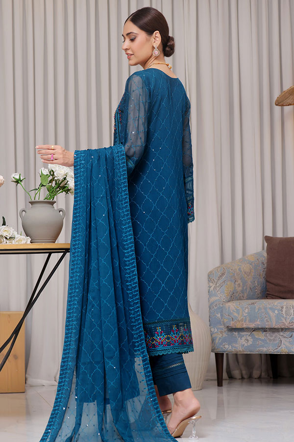 Fashionable Clothes for Sale | Pakistani Designers Dresses Online ...