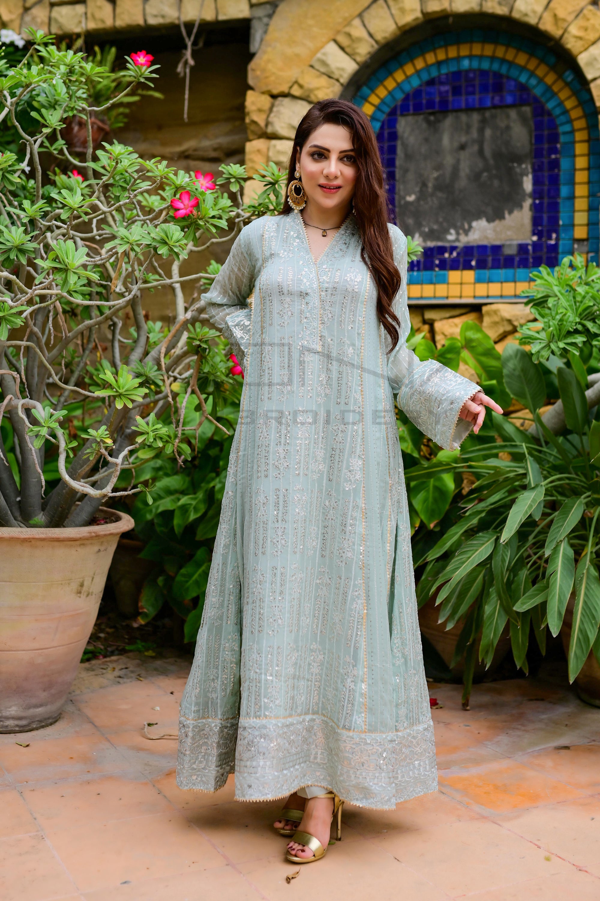 Mona - K-117-09252307 – String & Thread