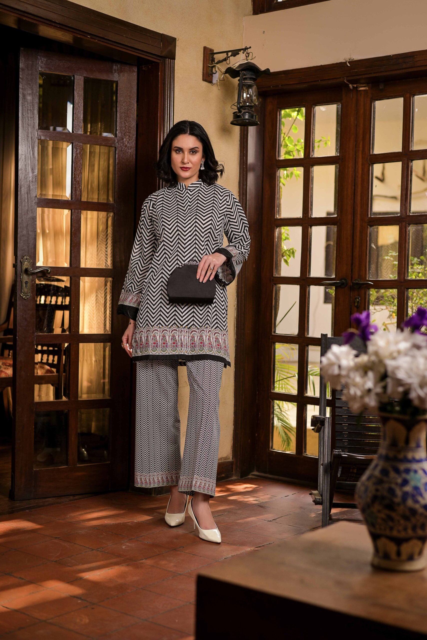 Saphron - DPV5 - 01 Two Piece Lawn – String & Thread