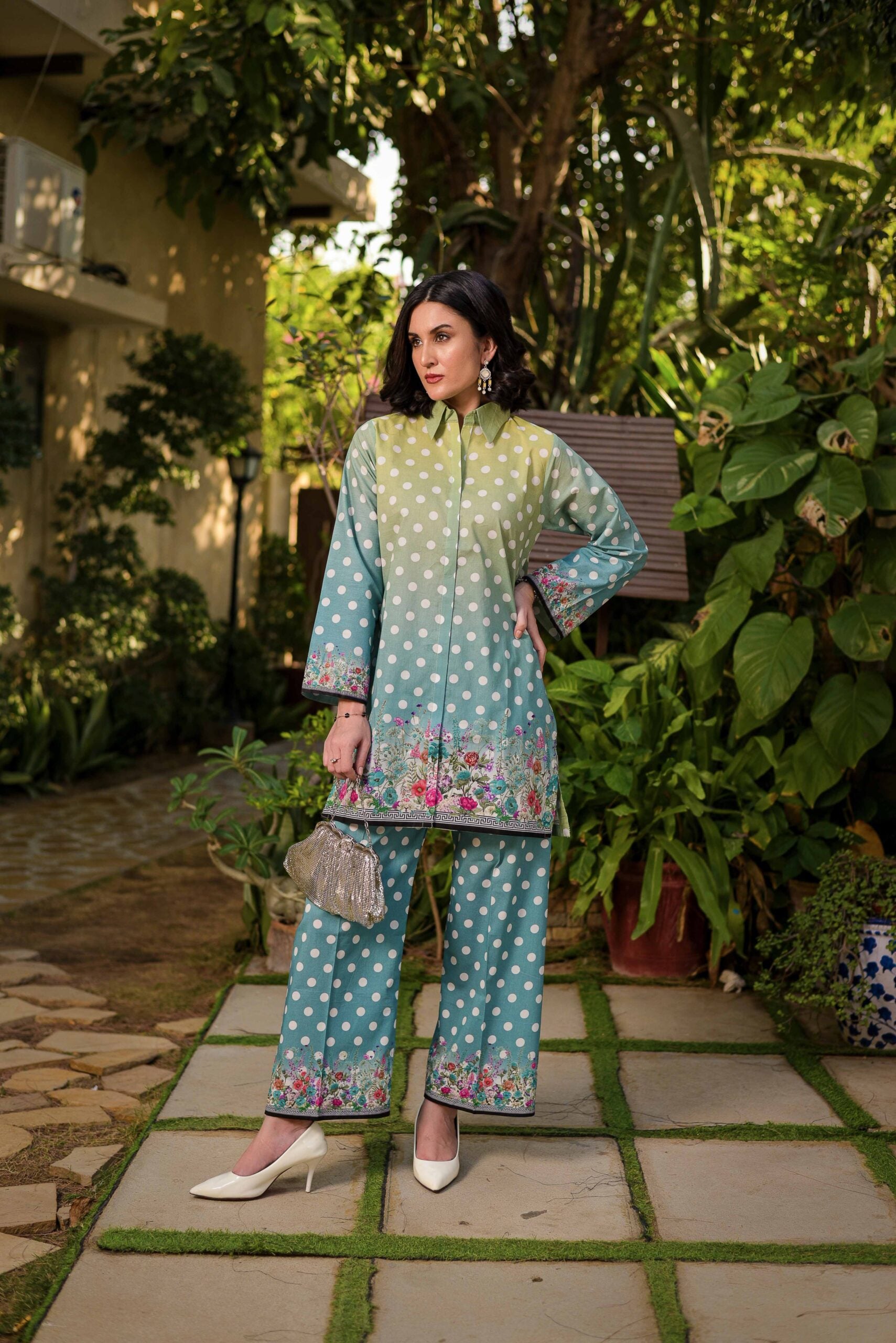 Saphron - DPV5 - 07 Two Piece Lawn – String & Thread