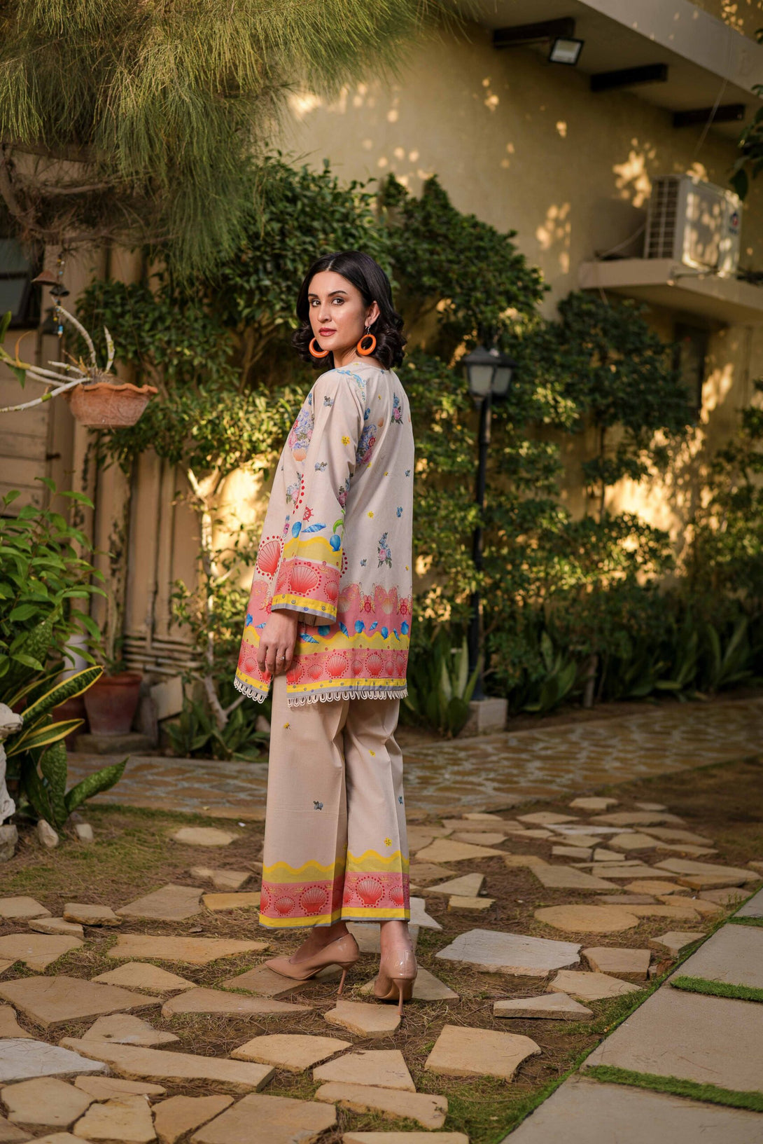 Saphron - DPV5 - 09 Two Piece Lawn – String & Thread