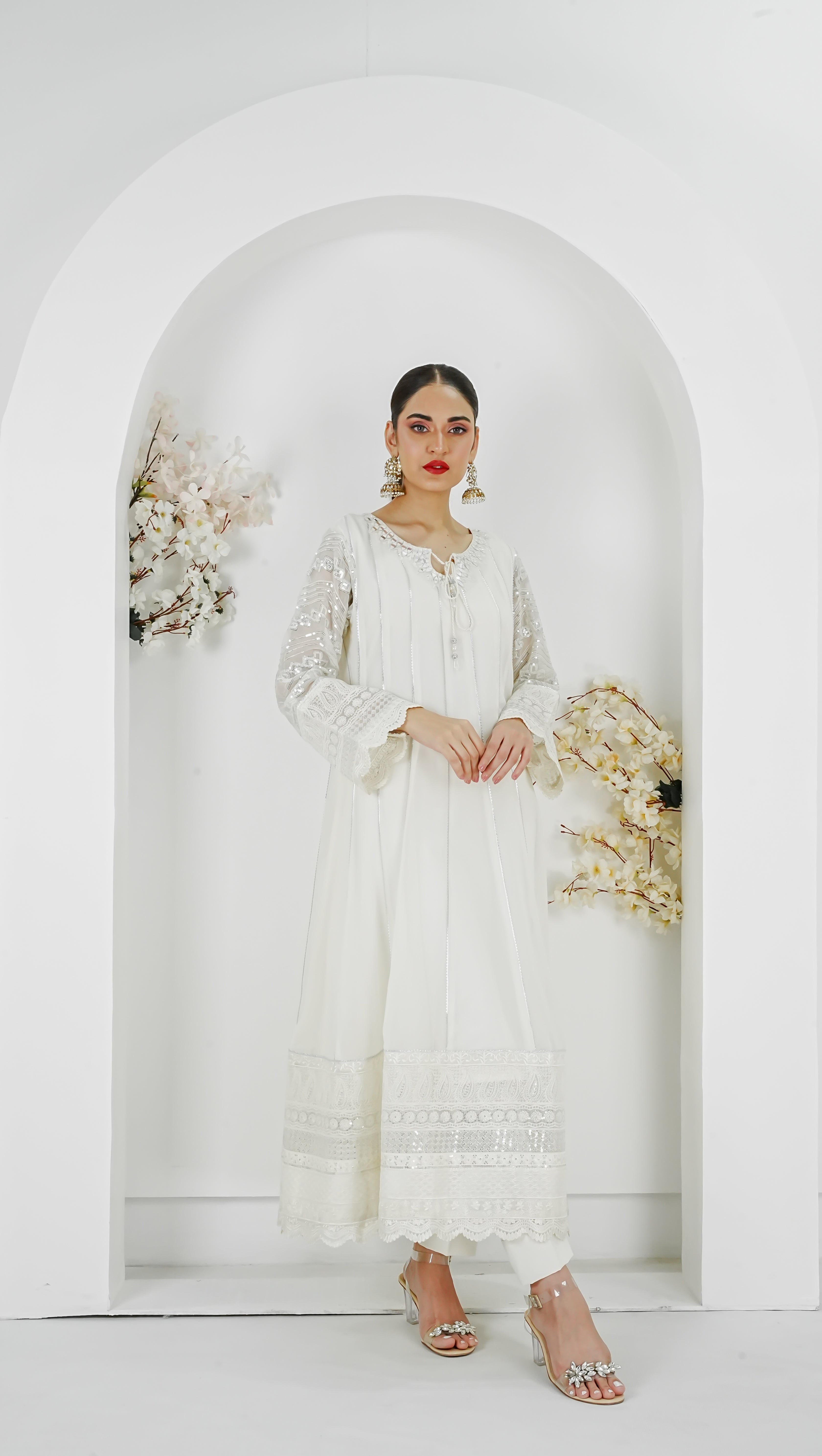 Mona - K-121-09152301 – String & Thread