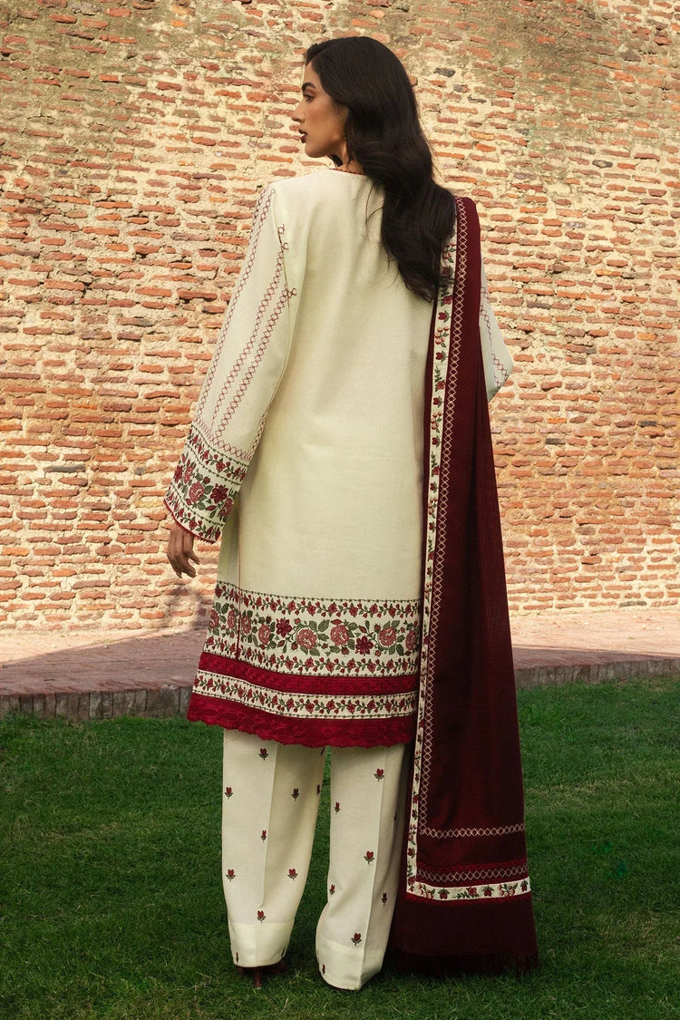 Zara Shahjahan - D1 Farideh – String & Thread