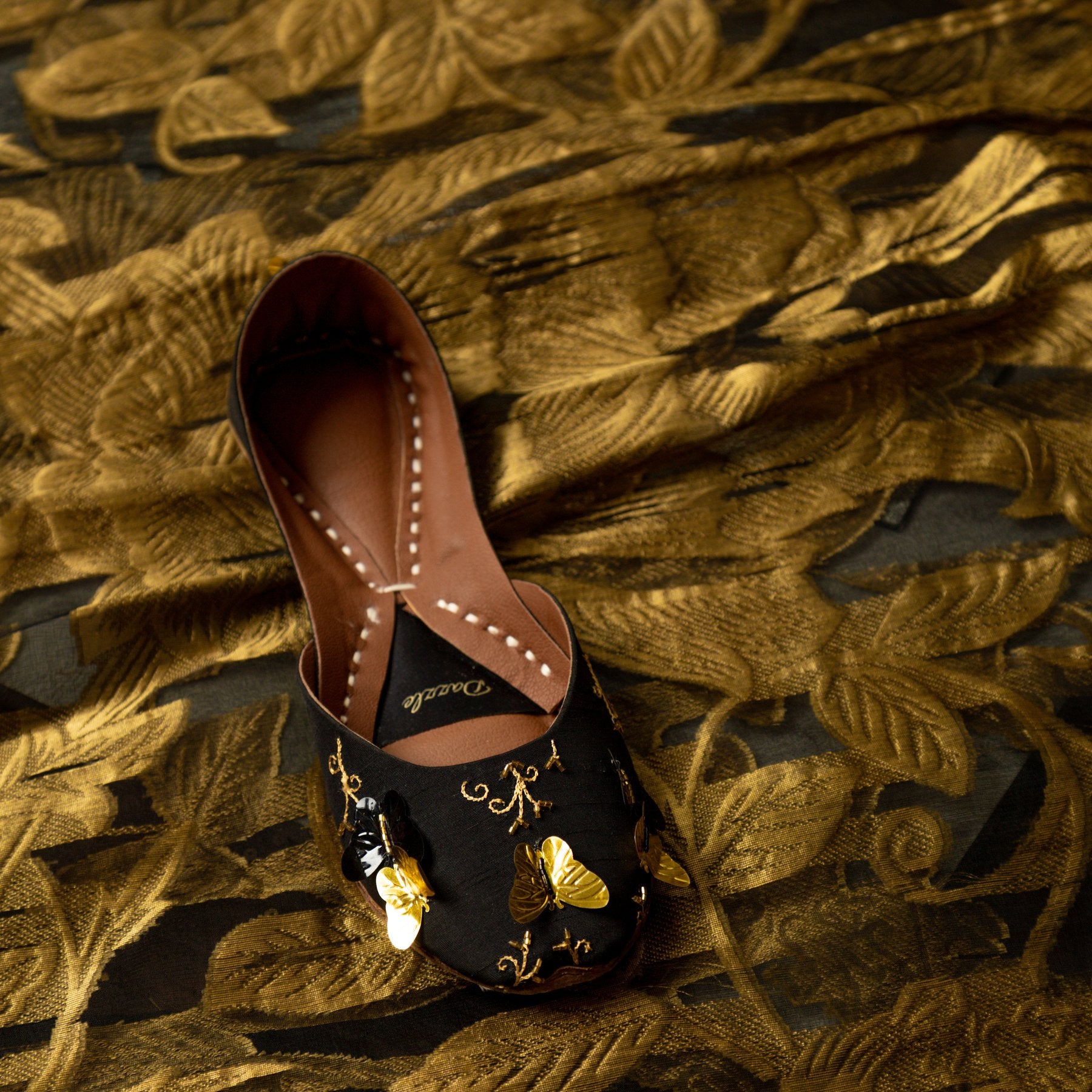 Dazzle - Flutter Bling | String & Thread